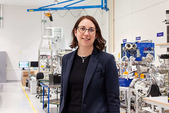 Services - Scienta Omicron