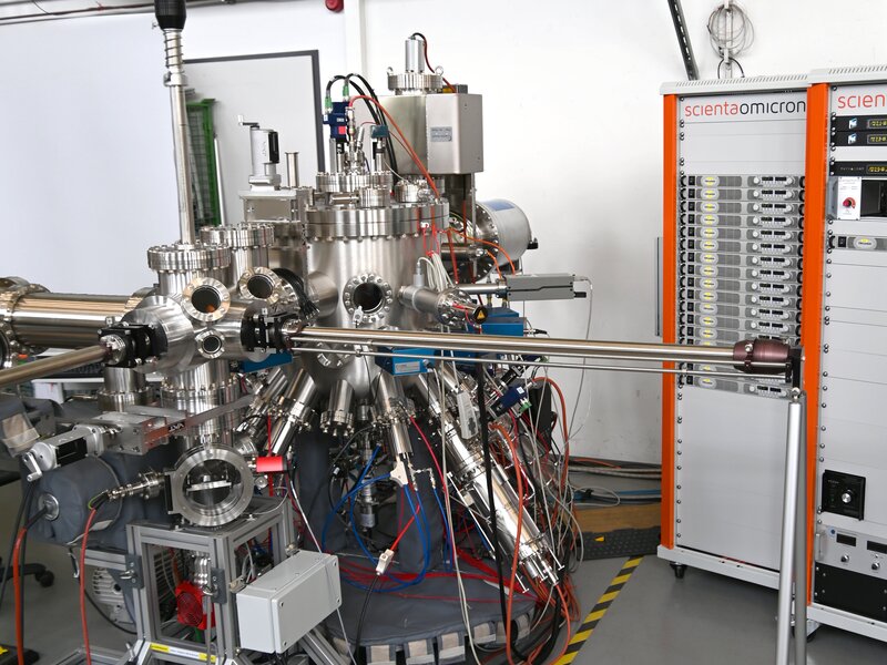 PRO 75/100 MBE Systems - Scienta Omicron