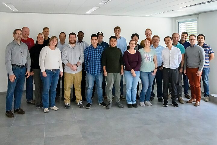 Services - Scienta Omicron